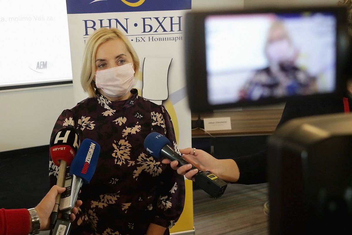 PANDEMIJA I MEDIJI: Novinari kao daktilografi treće klase - BH novinari