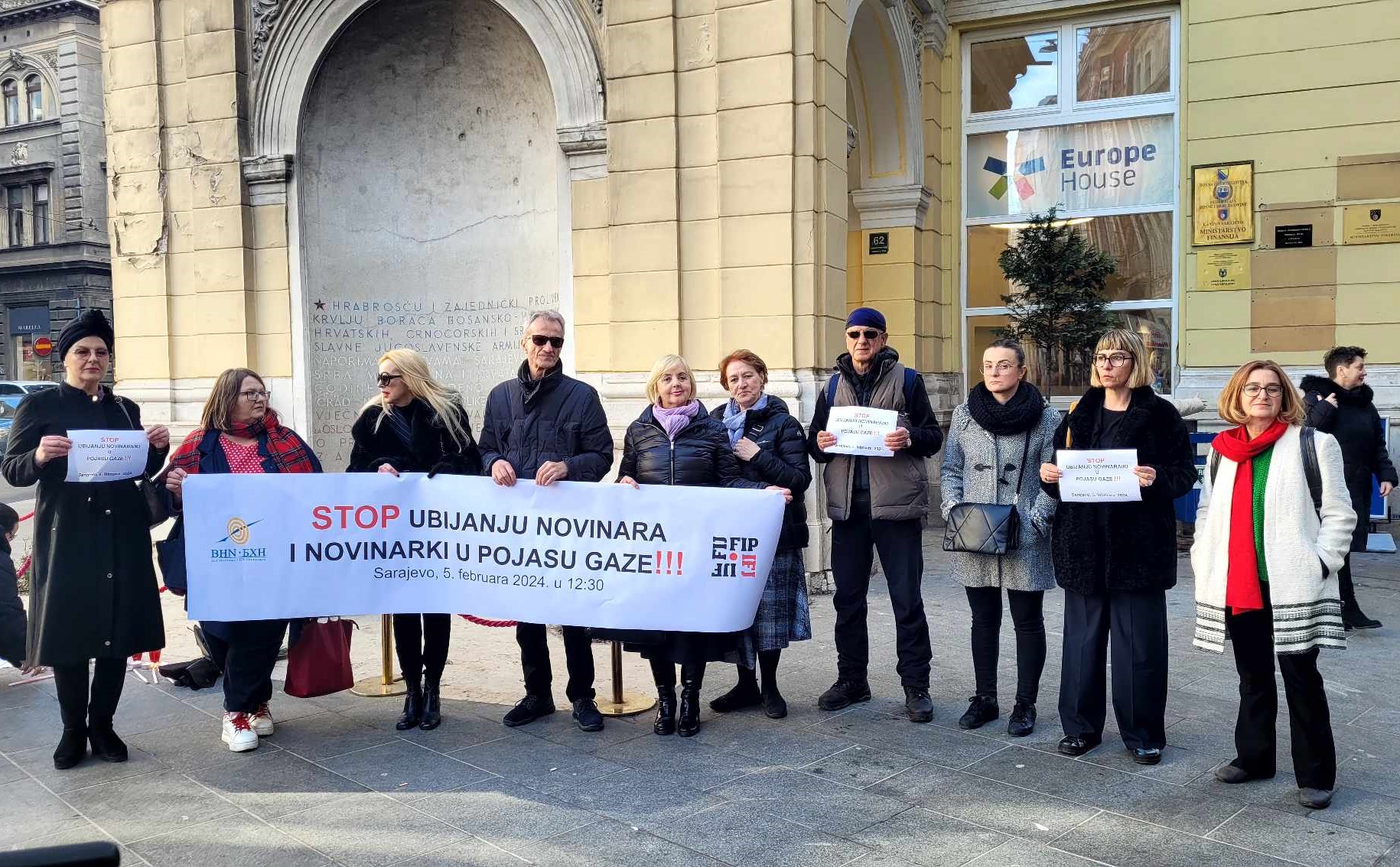 BiH: Novinari odali počast kolegama ubijenim u Pojasu Gaze - BH novinari